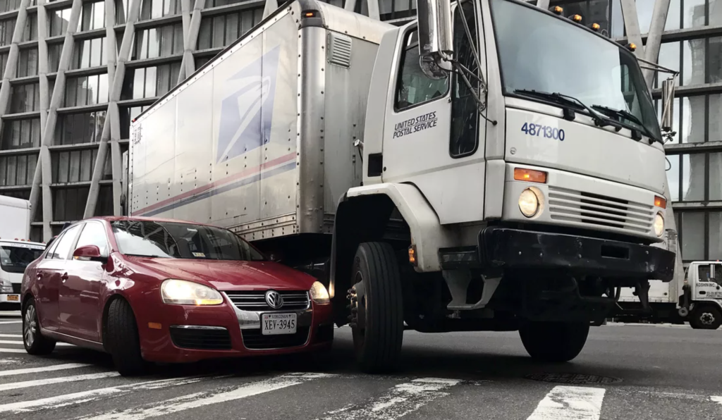 The Risks Truck Drivers Face - And Why You Need Insurance - Readability