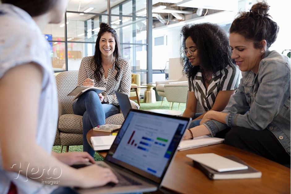 How To Create a Positive Workplace Environment For Productivity and Job ...