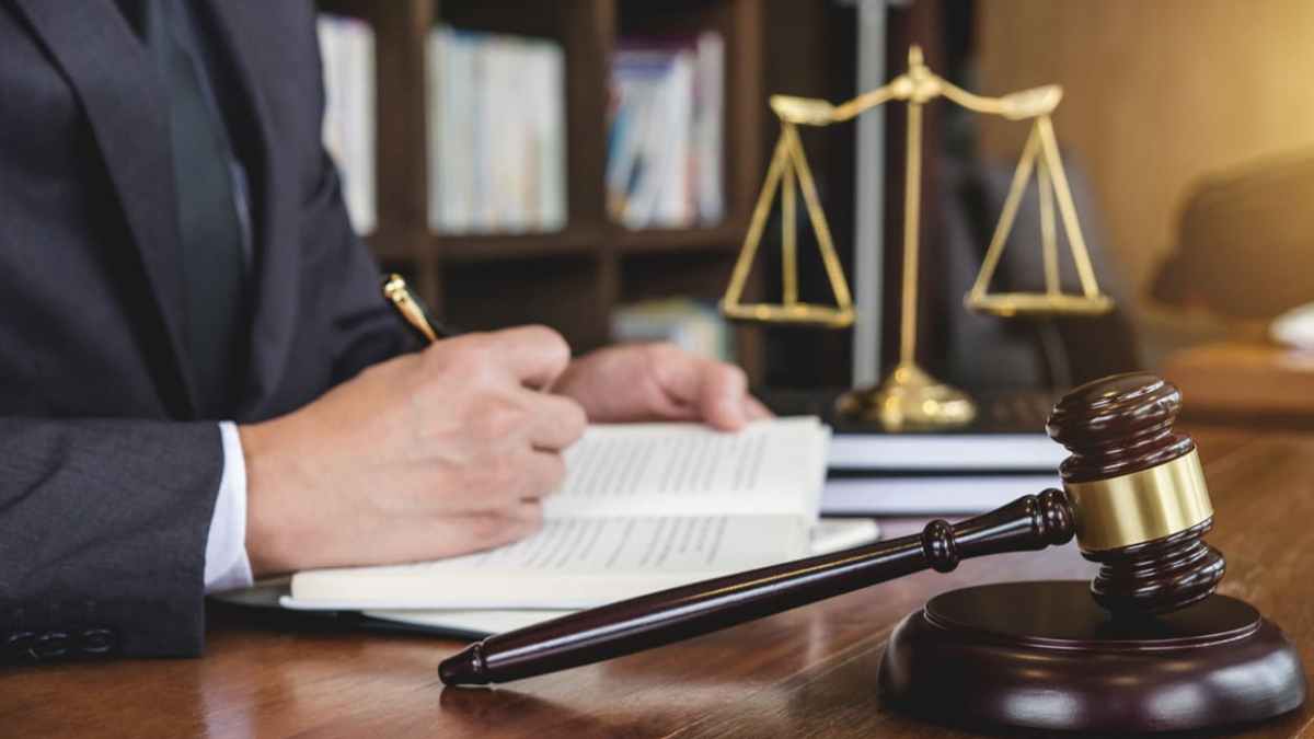 Key Factors to Consider When Evaluating Personal Injury Attorneys ... Key Factors to Consider When Evaluating Personal Injury Attorneys ...