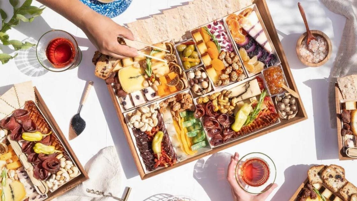 Experience Days Gift for Foodies: From Cooking to Tasting - Readability