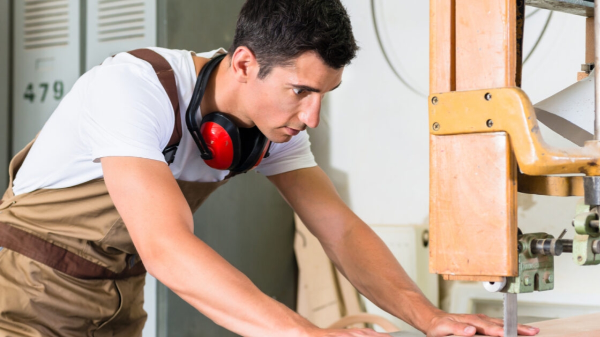 What Does The Future Of Manual Labor Look Like? - Readability