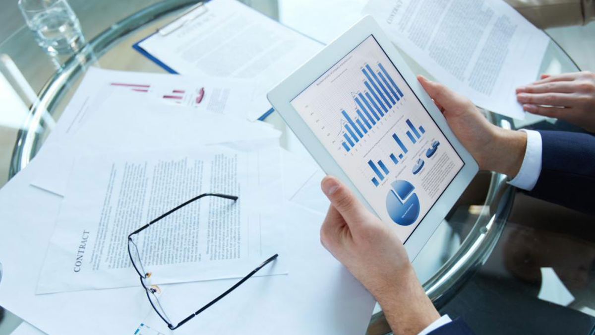 Creating Readable Reports: From Text to Interactive Visuals - Readability