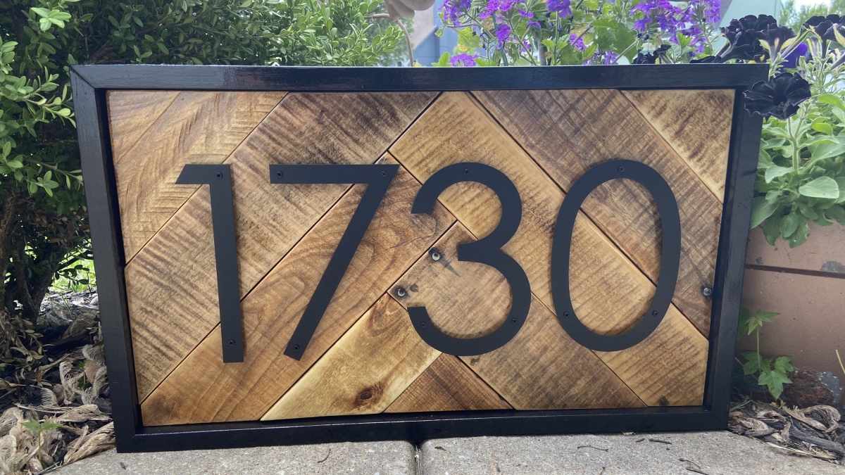 Top House Number Signs Available - Readability