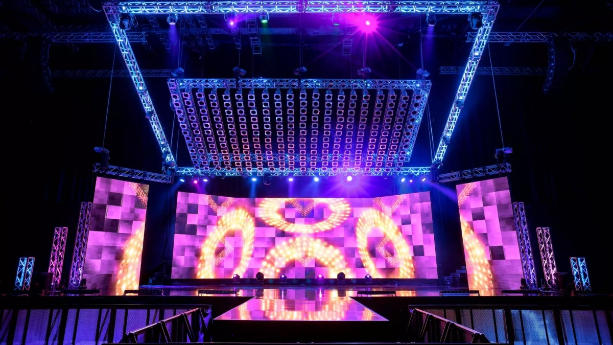 Why You Need Stage Railings: A Guide to Safe Performances - Readability