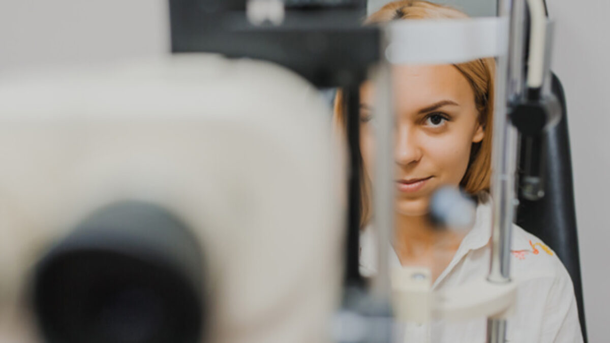 LASIK Eye Surgery: Pros and Cons of Corrective Vision Surgery - Readability