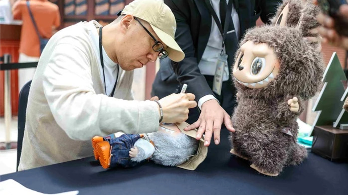 Why Imperfect Characters Capture Our Attention: The Psychology of ...